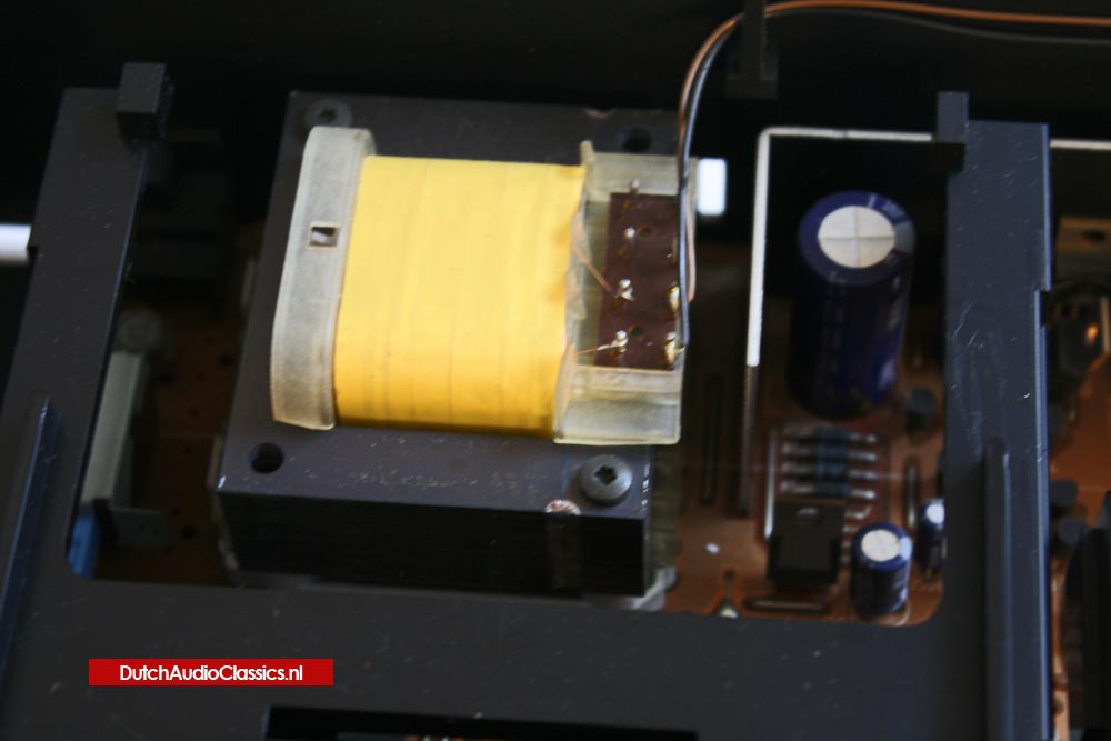 Philips CD471 - DutchAudioClassics.nl