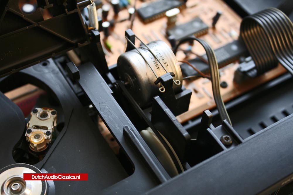 Philips CD471 - DutchAudioClassics.nl