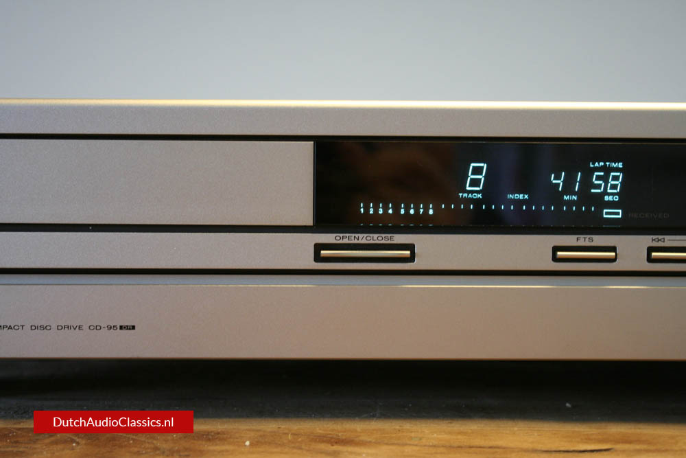 Marantz CD95 DR - DutchAudioClassics.nl