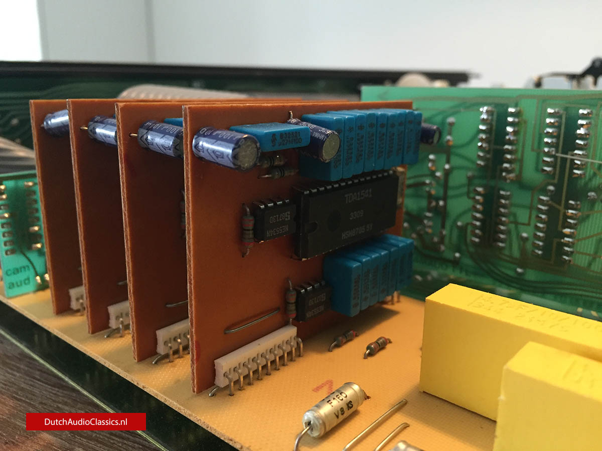 Cambridge Audio CD2 - 4x Philips TDA1541 - DutchAudioClassics.nl