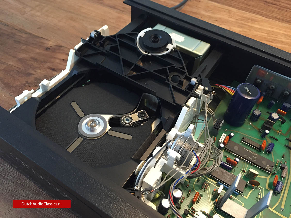 Cambridge Audio CD2 - 4x Philips TDA1541 - DutchAudioClassics.nl