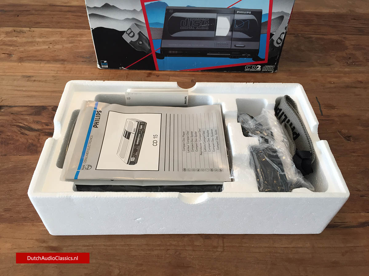 Philips CD15 portable cdplayer - DutchAudioClassics.nl
