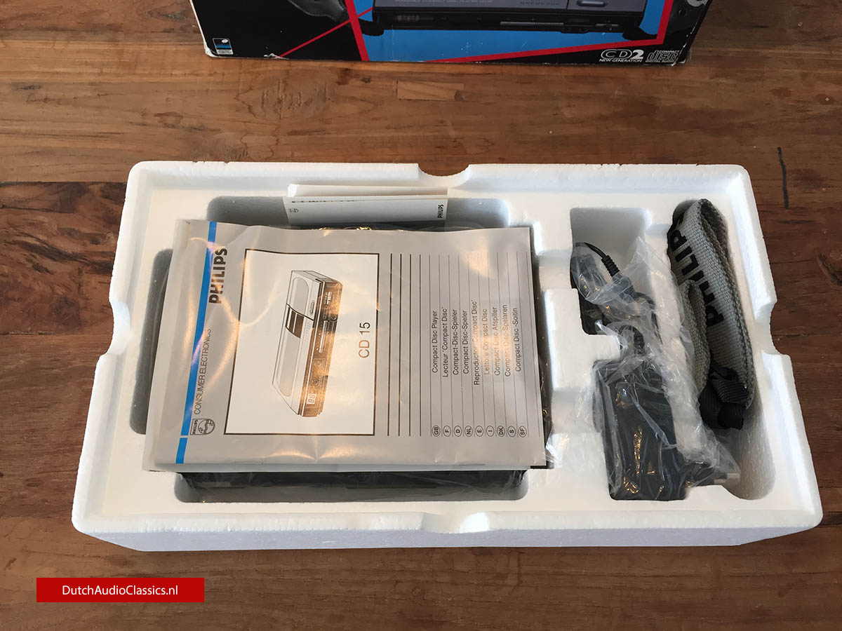 Philips CD15 portable cdplayer - DutchAudioClassics.nl