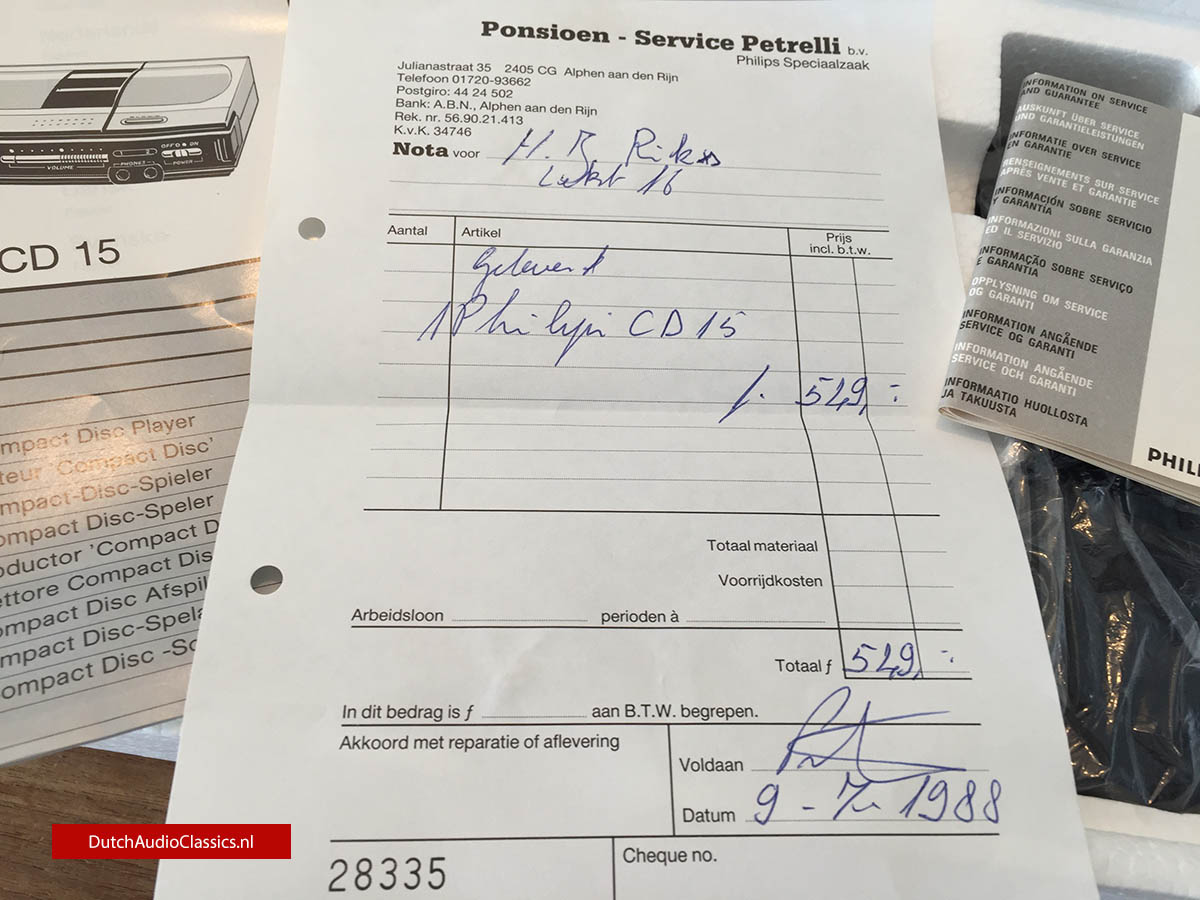 Philips CD15 portable cdplayer - DutchAudioClassics.nl
