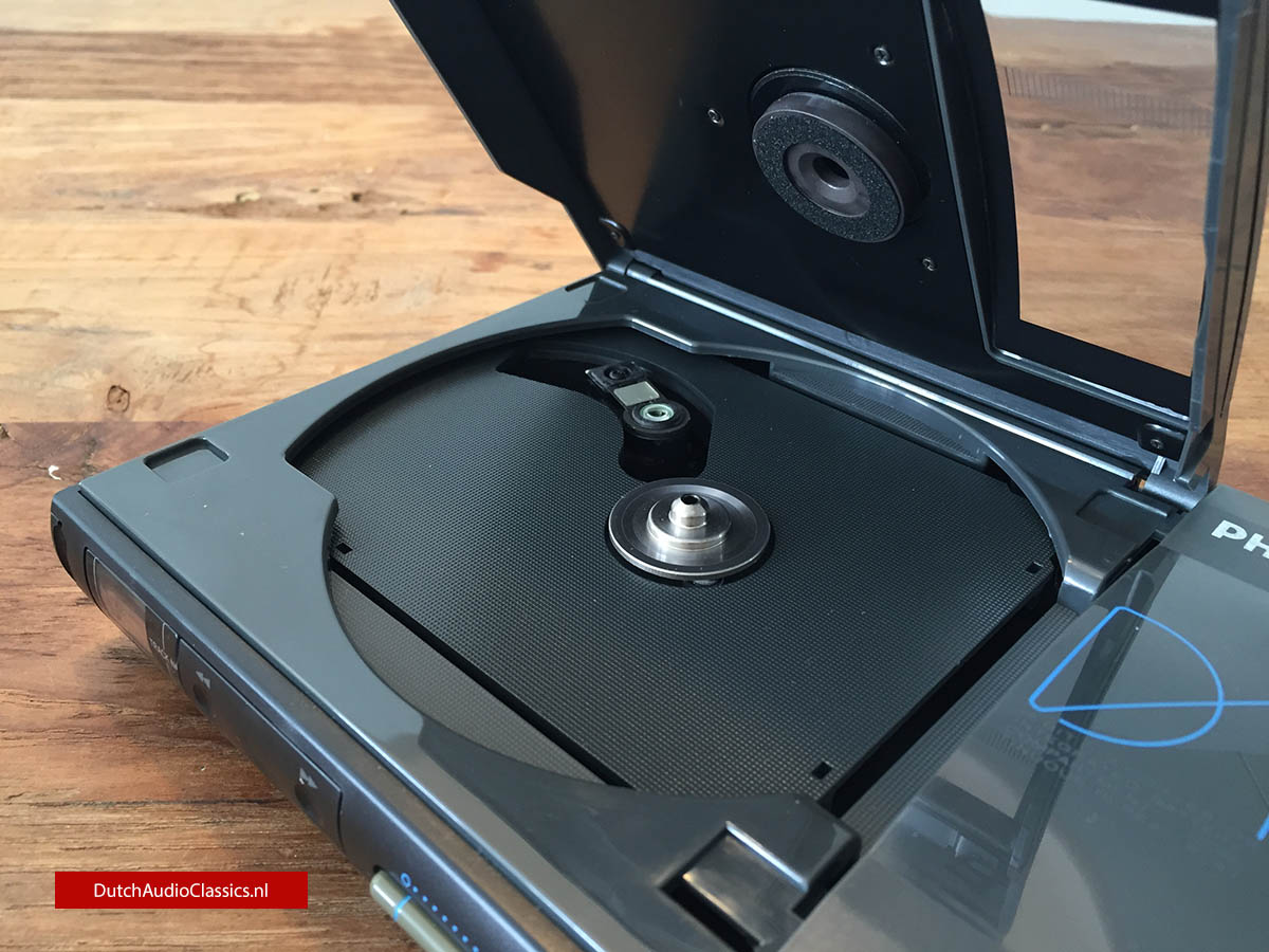 Philips CD15 portable cdplayer - DutchAudioClassics.nl
