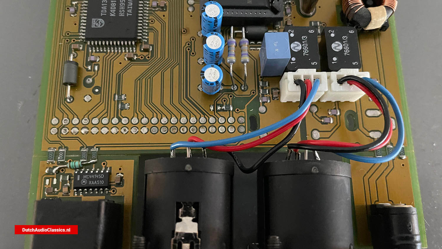 Philips ISP M-SRC mini sampling rate converter - DutchAudioClassics.nl