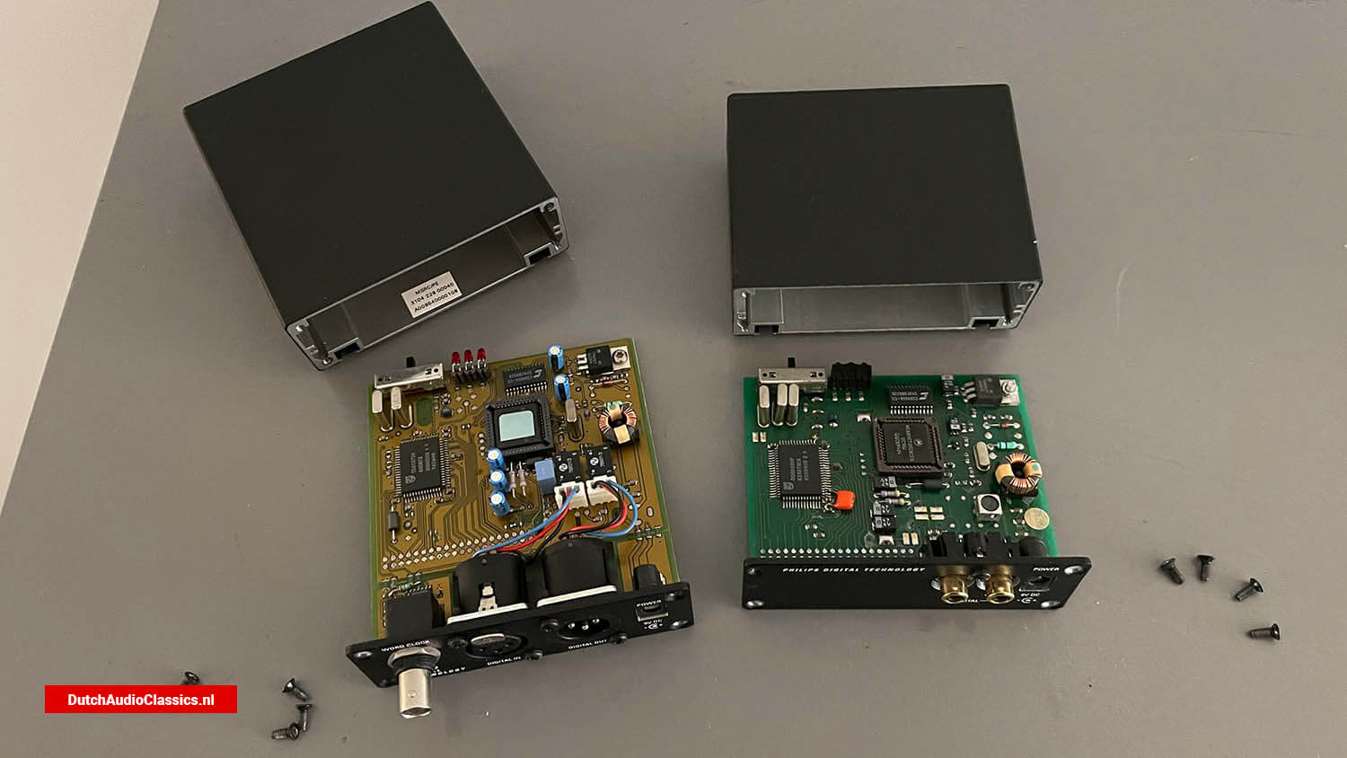 Philips ISP M-SRC mini sampling rate converter - DutchAudioClassics.nl